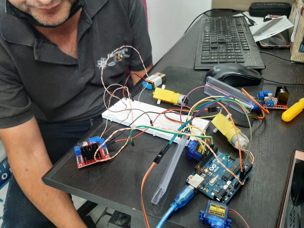 Desarrollo Asesoramiento Proyectos robotica - Electronica JNC